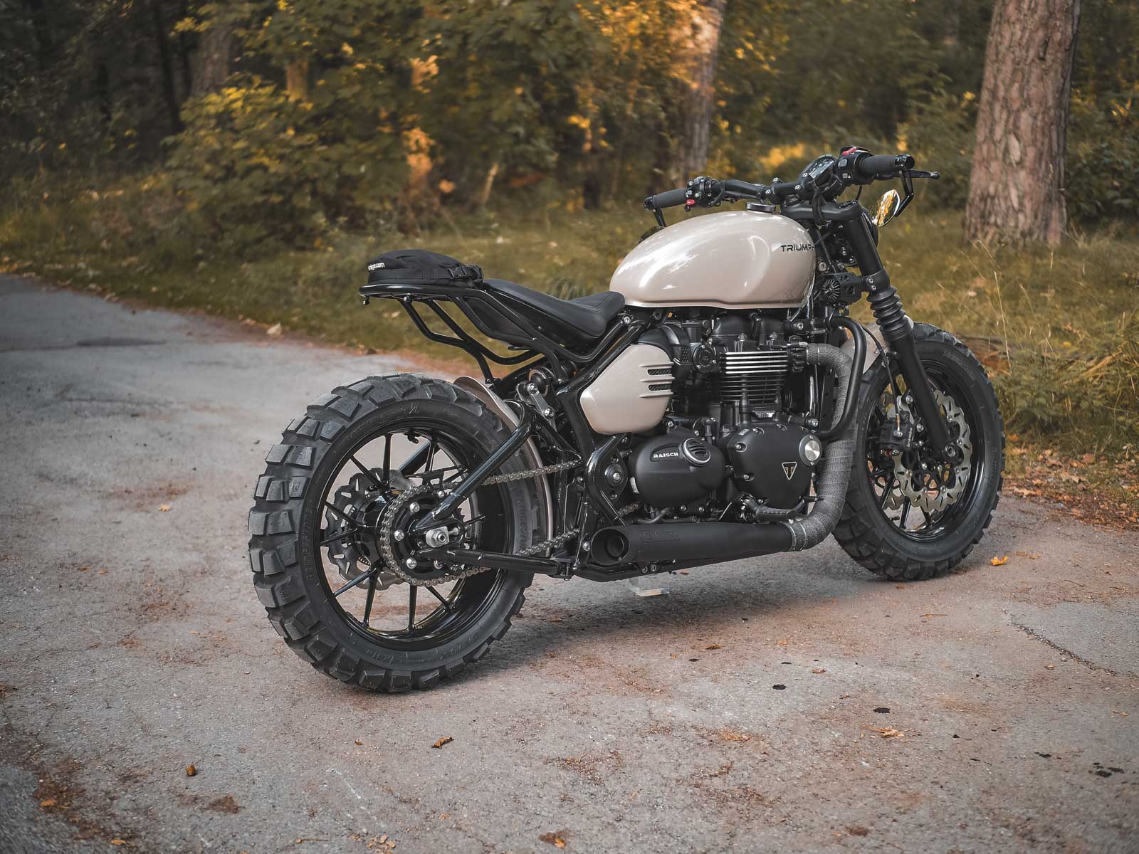 Triumph Bobber luggage rack