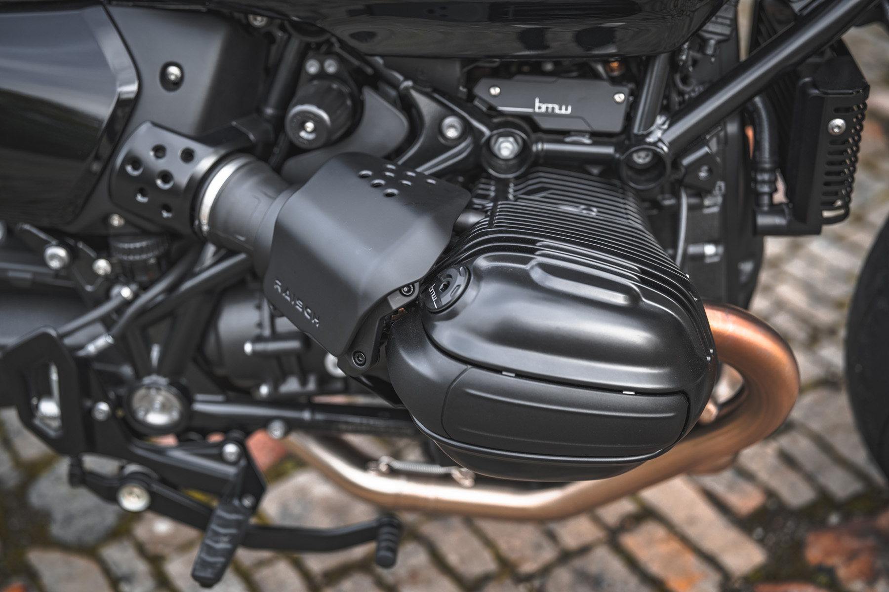 Injection manifolds / throttle valve covers for BMW R12 & R nineT Euro 5